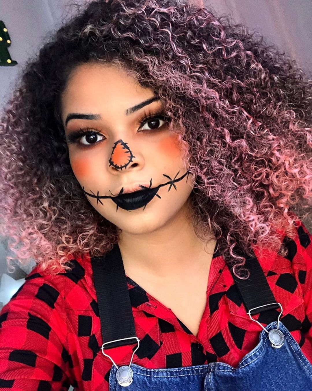 Cabelo cacheado rosa: 40 fotos + tutoriais para fazer o seu