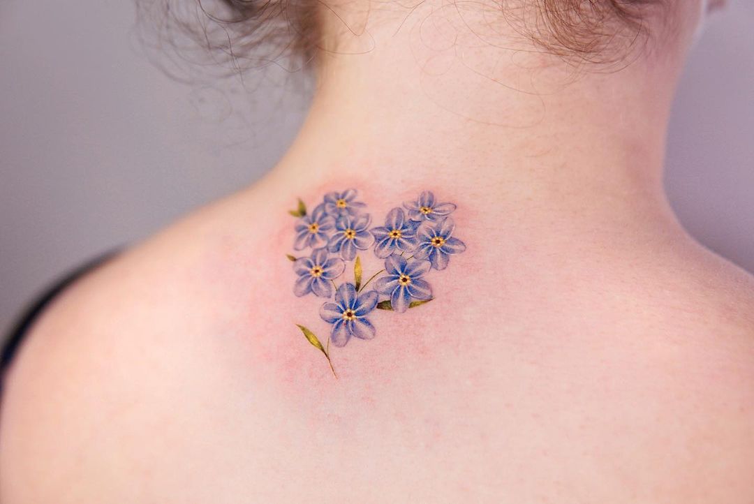Tatuagem de flor: 70 ideias para usar como inspiração