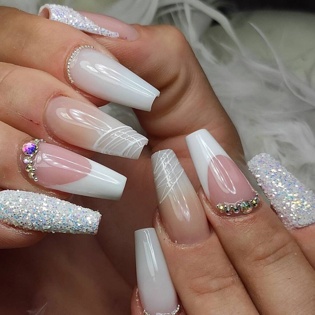 Unhas claras decoradas: 90 ideias e tutoriais incríveis