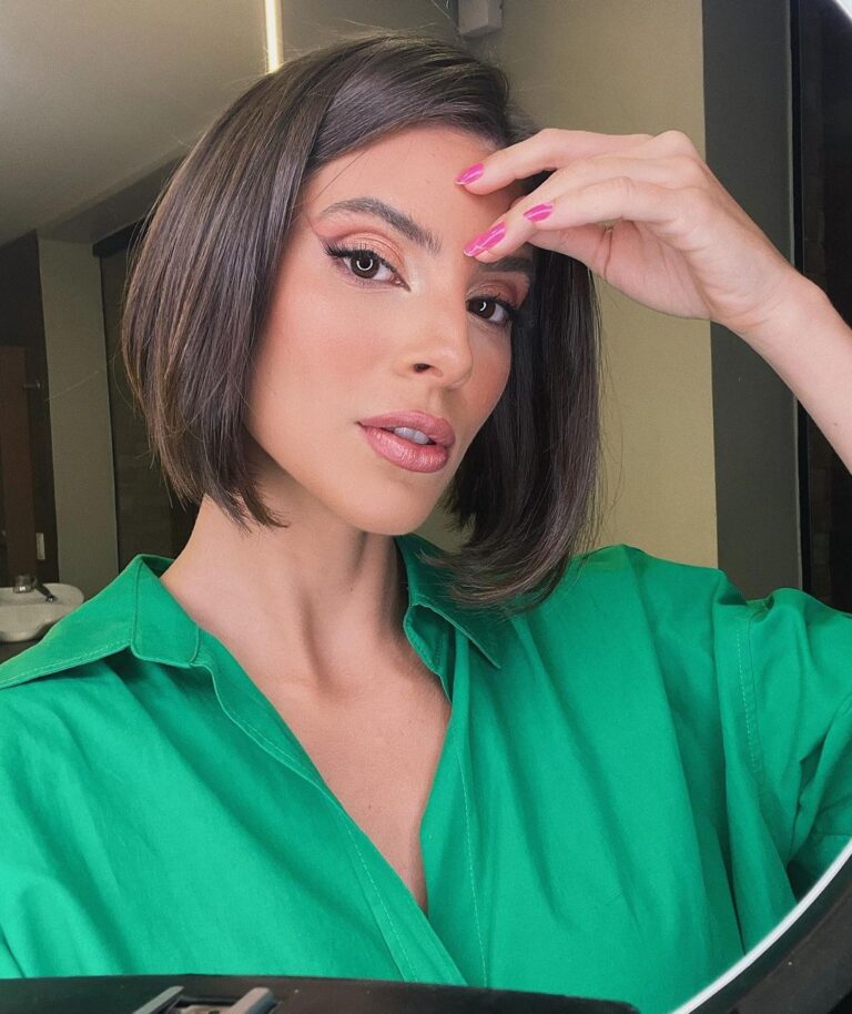 Cabelo curto liso: 70 cortes para um visual cheio de atitude