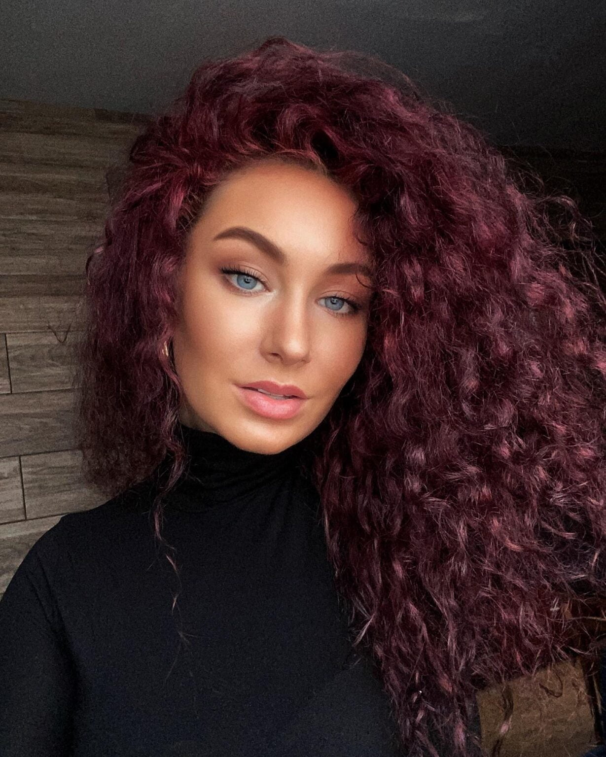 Cabelo acaju: 20 fotos para você querer esse tom de ruivo já