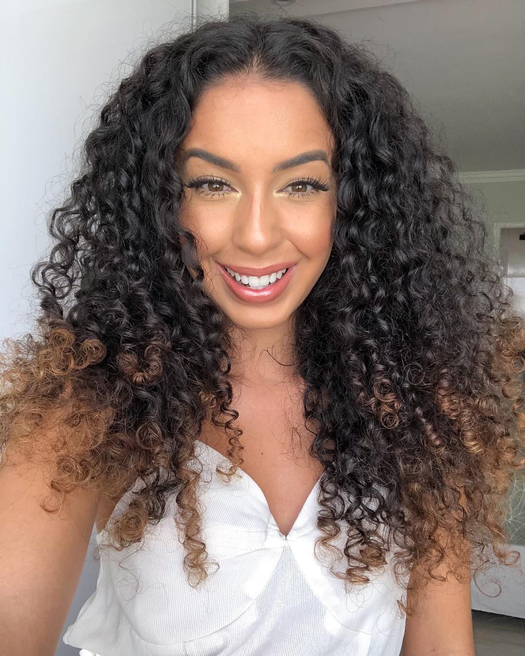 Cabelo cacheado longo: 50 lindas fotos + dicas de cuidados