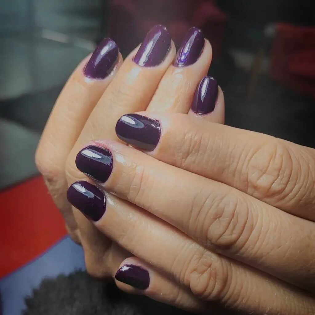 Esmalte roxo: 60 fotos arrasadoras para apostar nessa cor
