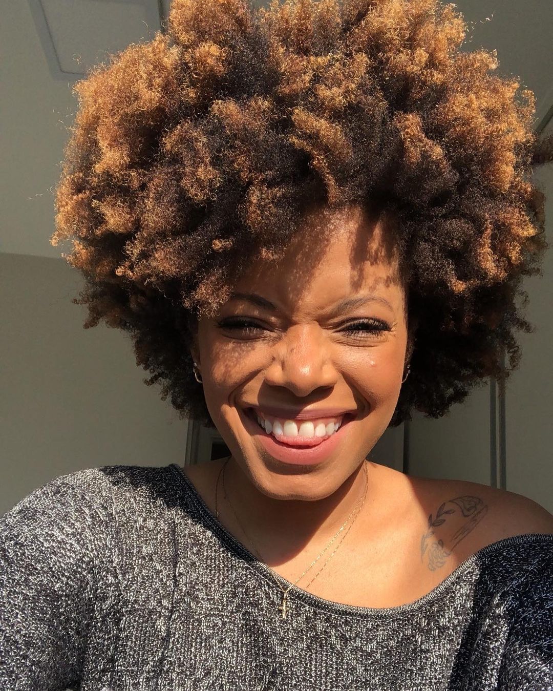 Morena iluminada mel: dicas da cabeleireira e lindas fotos