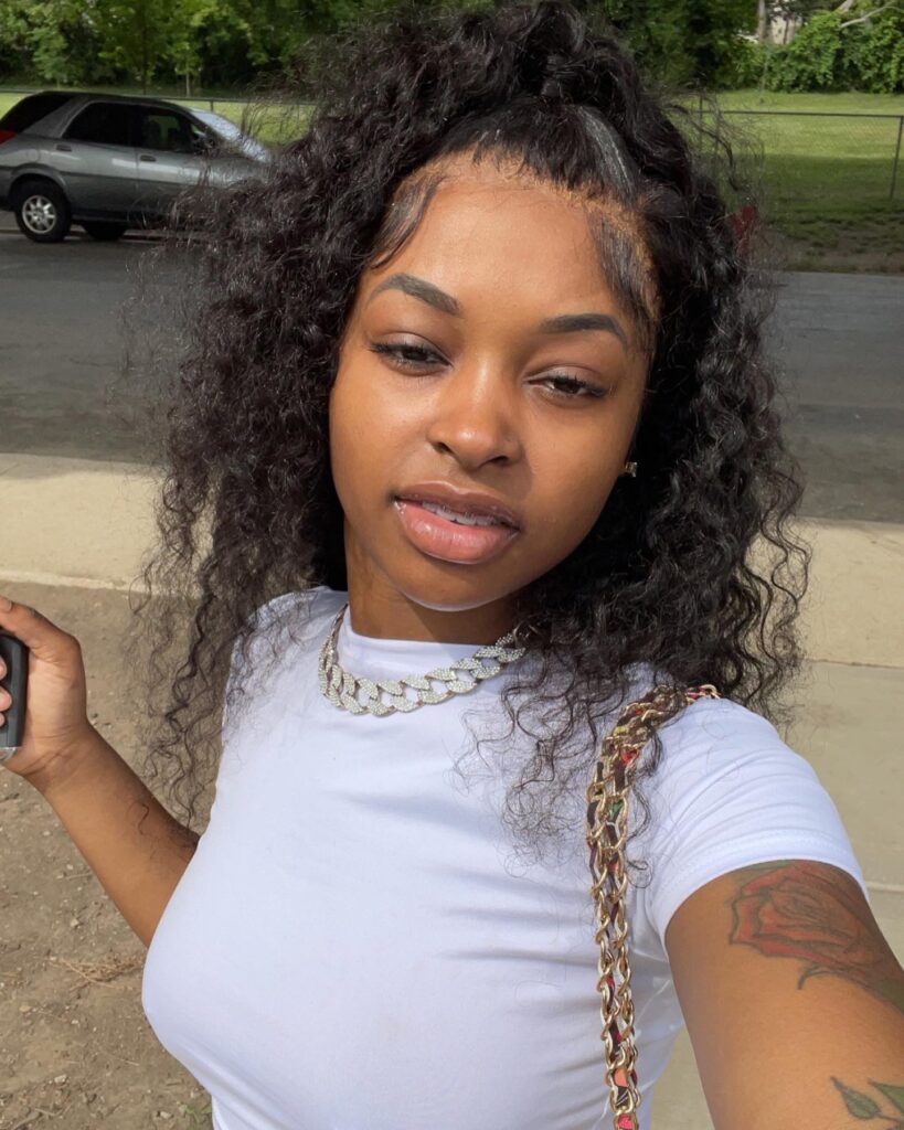 Baby hair: o que é, sua origem, 5 tutoriais + 20 inspirações