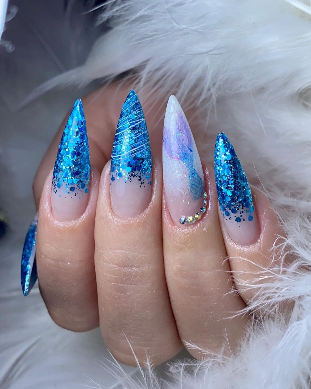 Unhas encapsuladas com glitter: fotos incríveis + tutoriais – Tips and ...