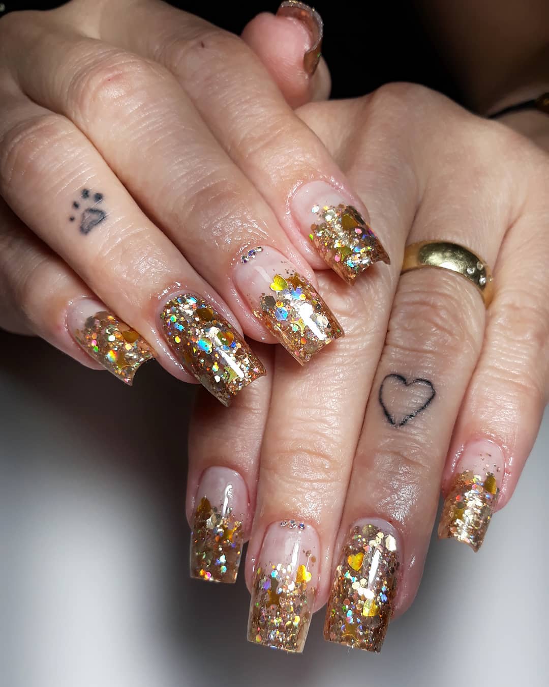 Unhas encapsuladas com glitter: fotos incríveis + tutoriais - Tips and ...