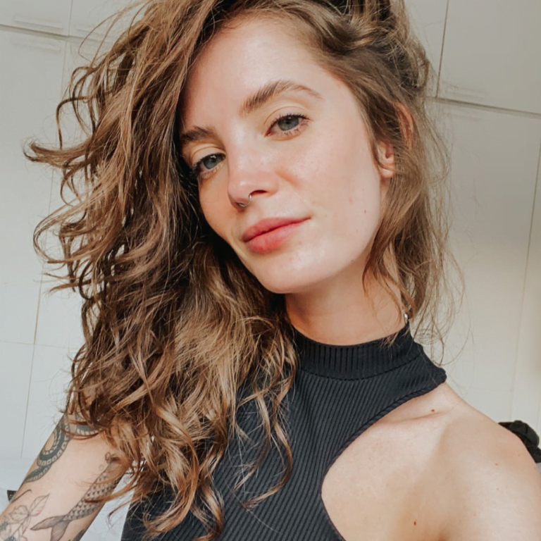 Tipos de cachos: saiba qual o seu e os cuidados indicados