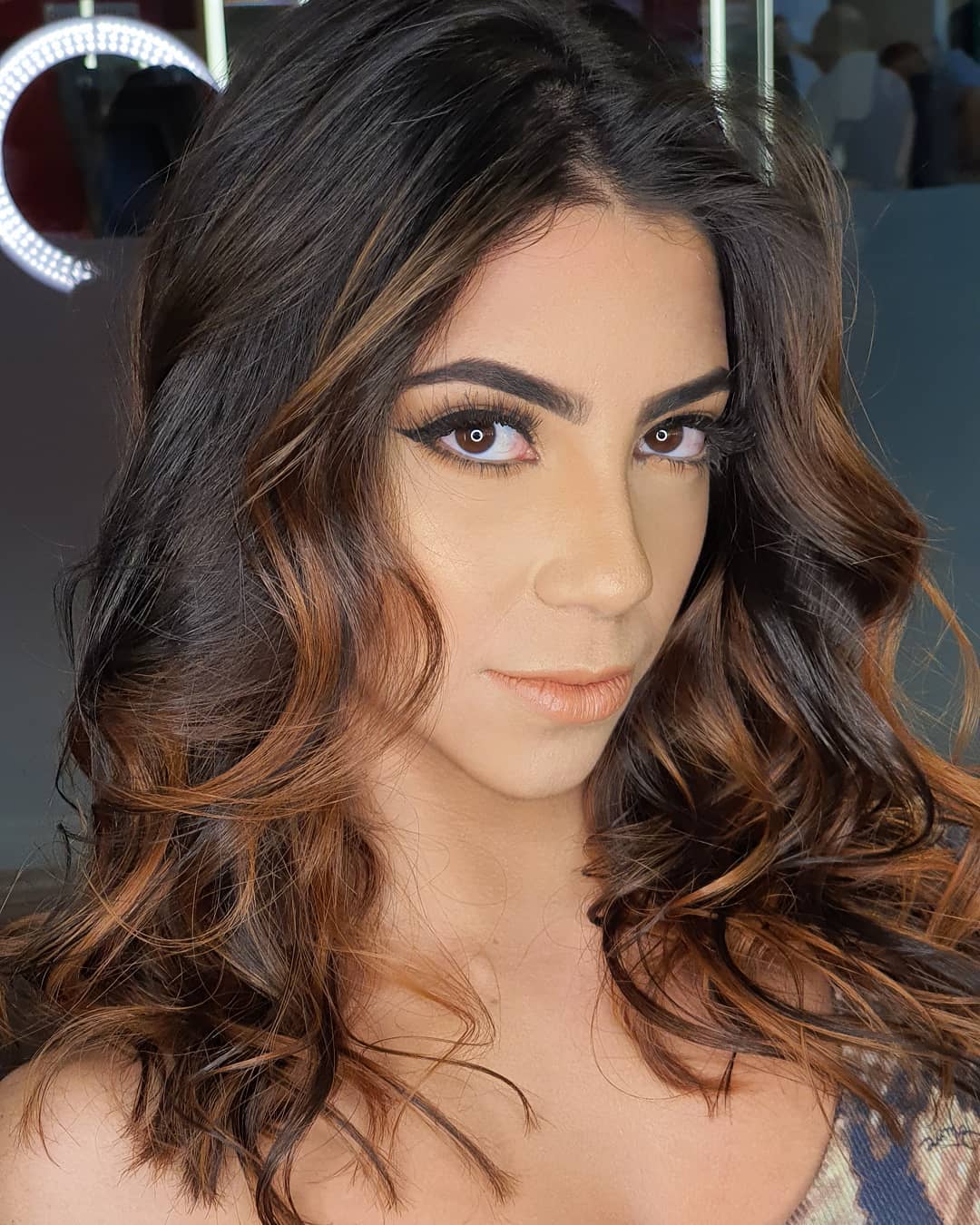 Morena iluminada café: 35 inspirações dessa tendência