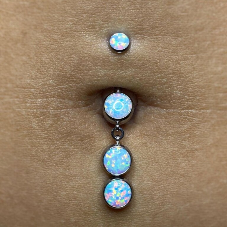 Piercing no umbigo: dicas, cuidados e 25 lindas inspirações