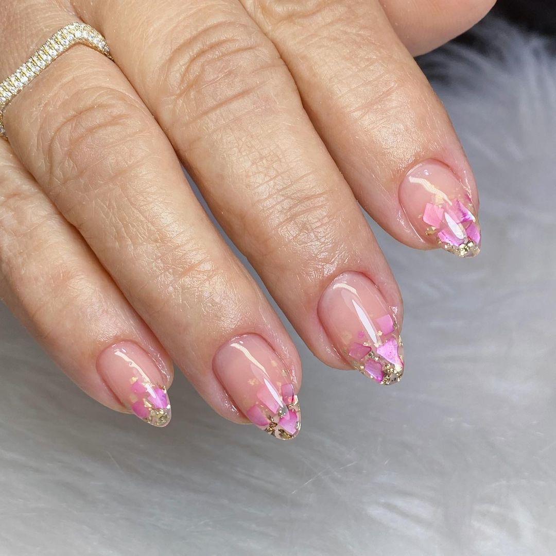 50 unhas encapsuladas delicadas e tutoriais práticos