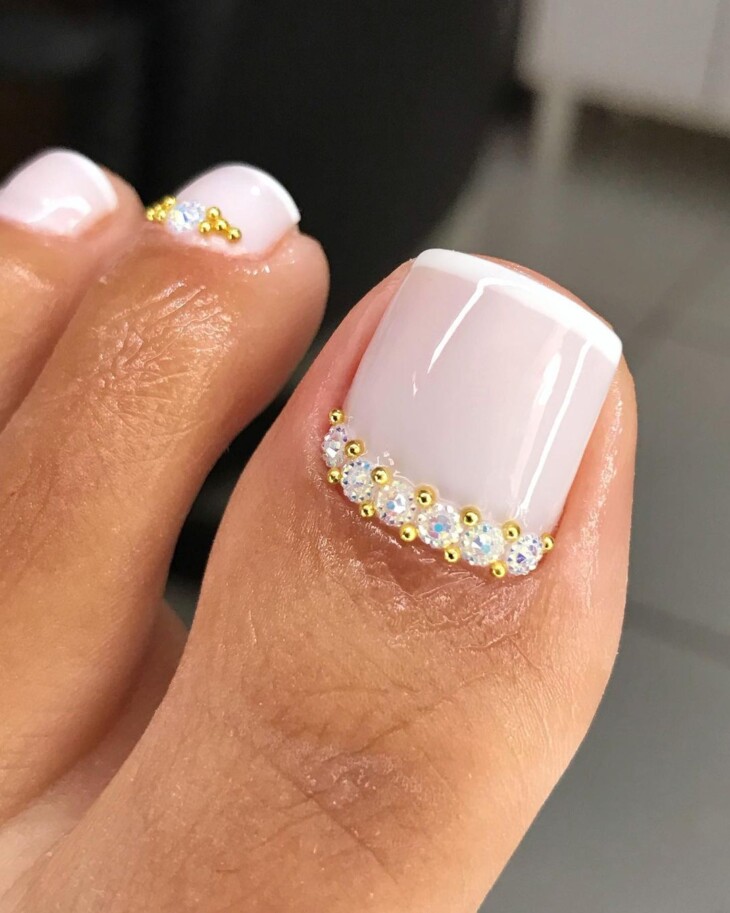 Unhas do pé decoradas: tutoriais e tendências [45 FOTOS]